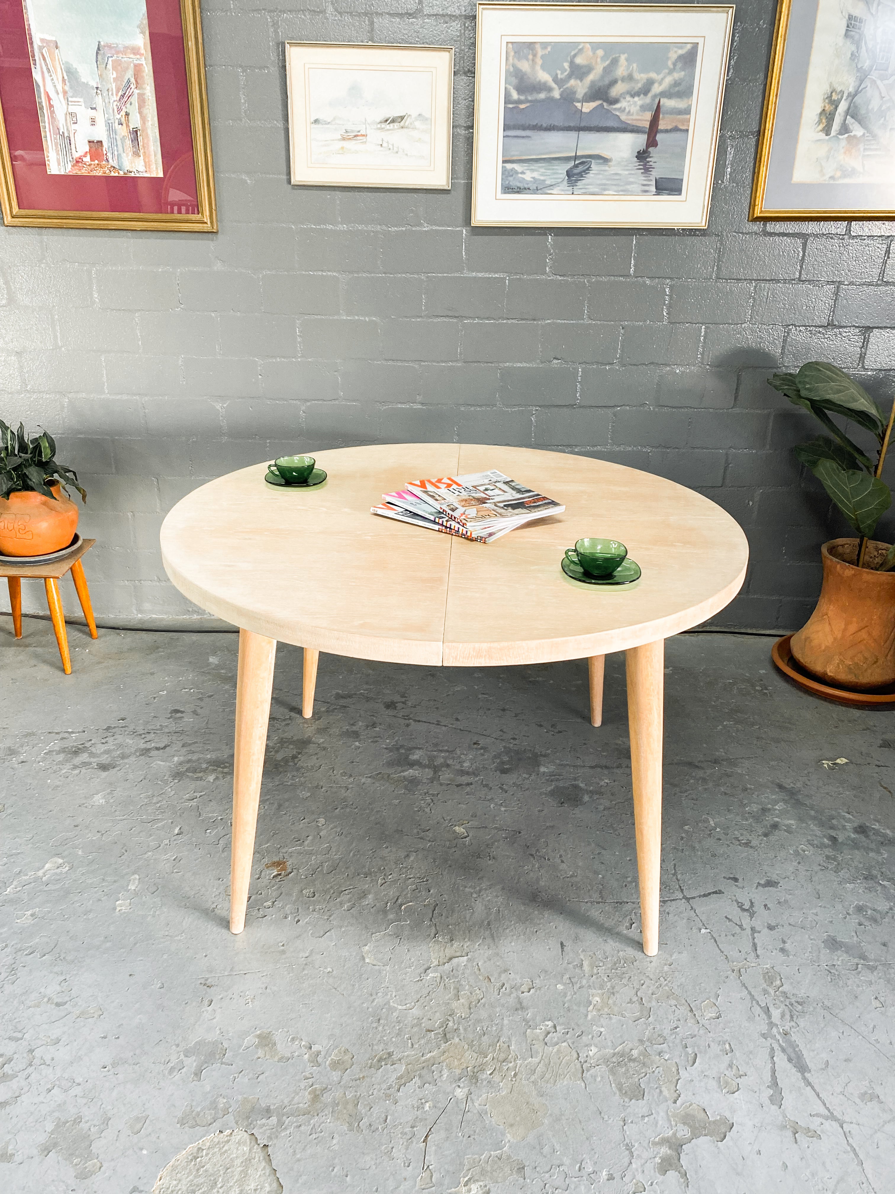 Bakker and Steyger Extendable Dining Table – The Thrifty Duo